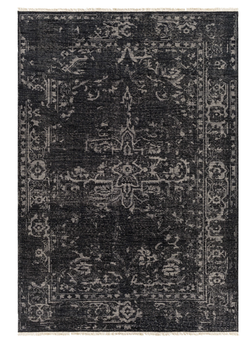 21 Best Black Home Decor Accents to Make a Dramatic Statement - Mozie