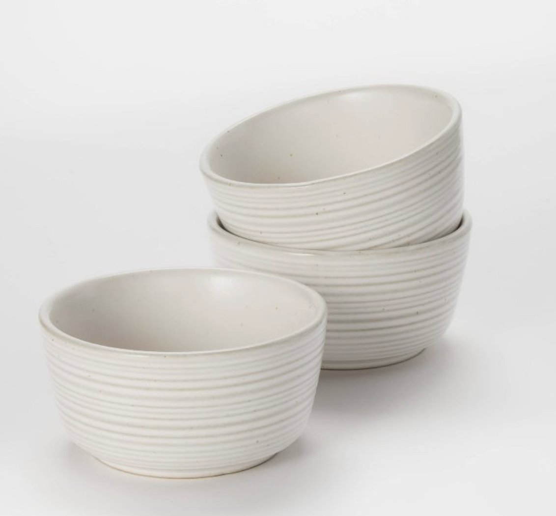 28 Gorgeous Neutral Kitchen Decor Items to Refresh Your Space - Mozie