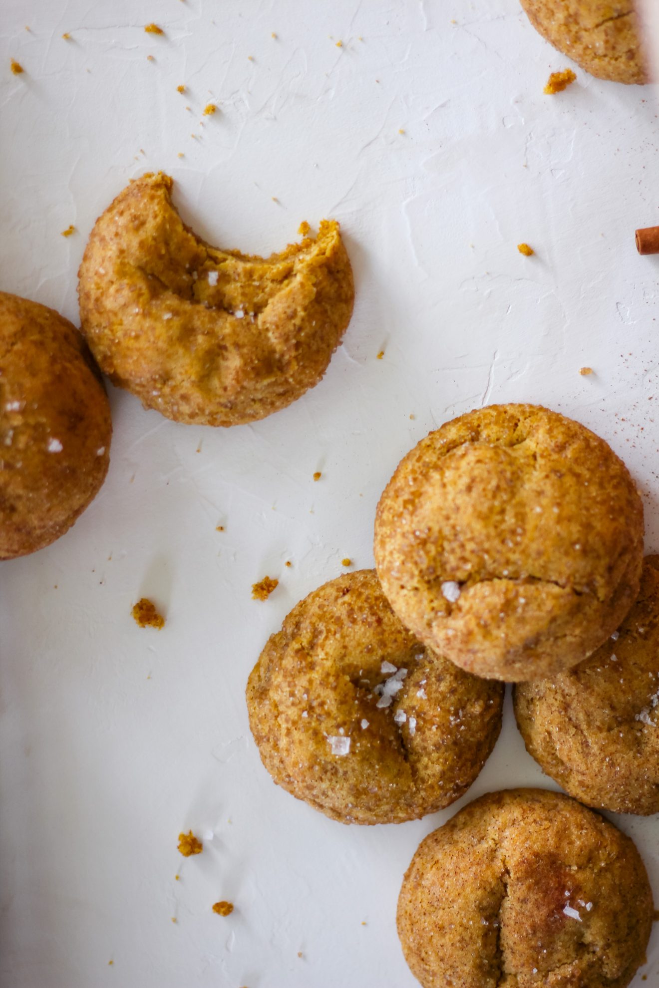 Soft and Chewy Pumpkin Spice Cookies - Mozie