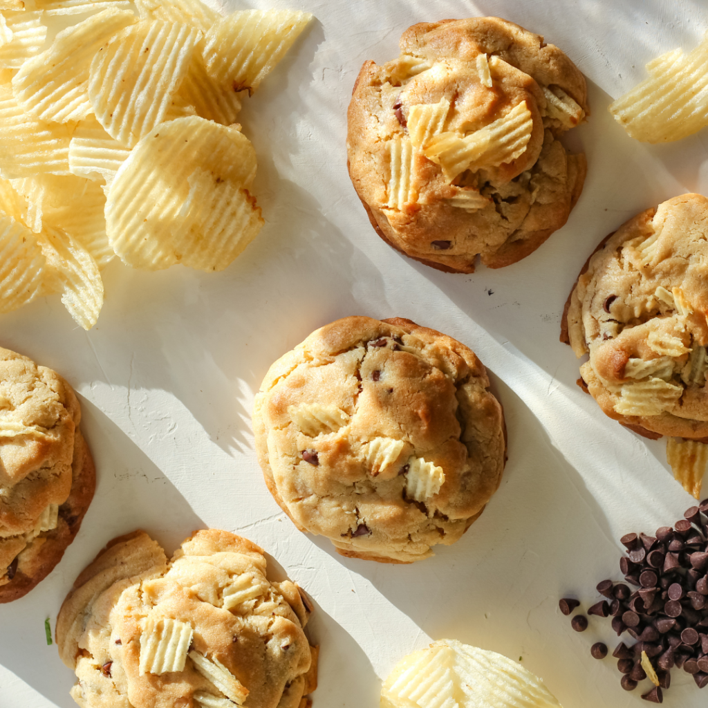 Toffee Potato Chip Chocolate Chip Cookies - Mozie