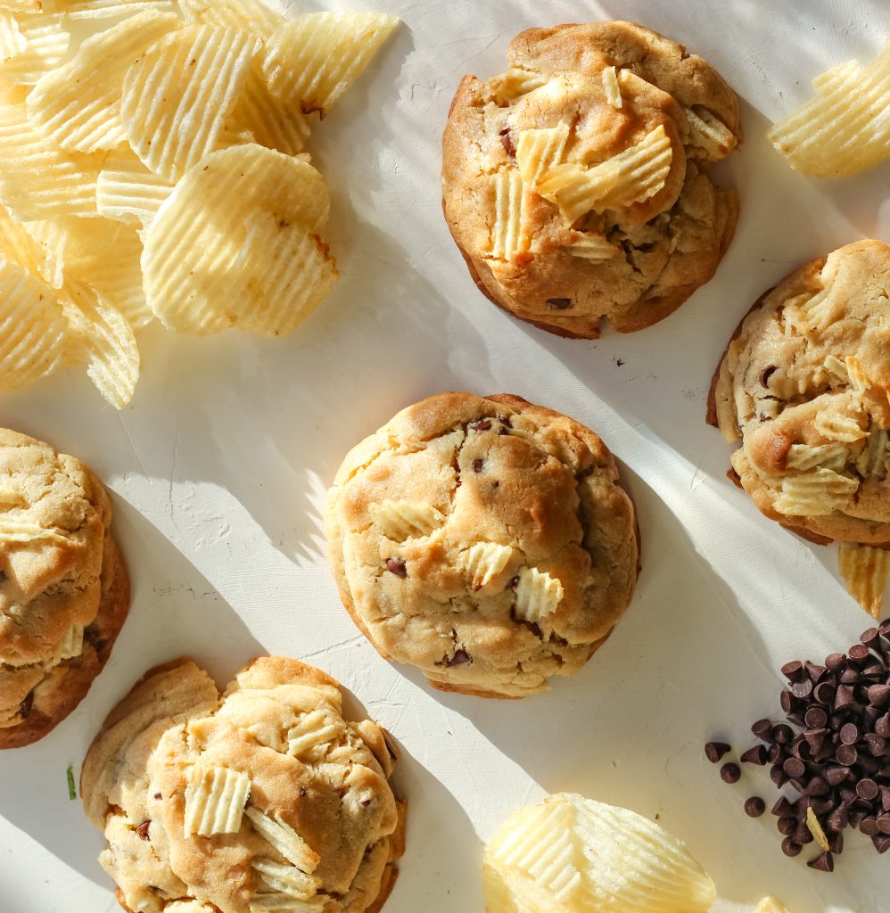 Toffee Potato Chip Chocolate Chip Cookies - Mozie