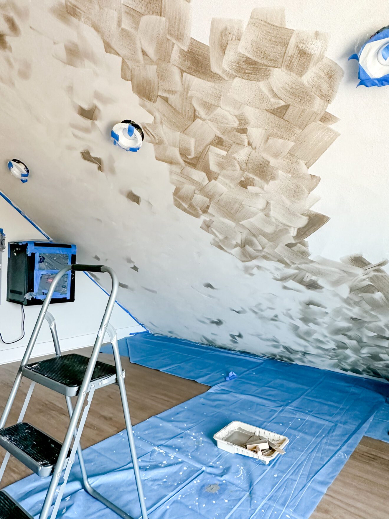 How to Apply Limewash Paint: Our Simple 5 Step Process - Mozie