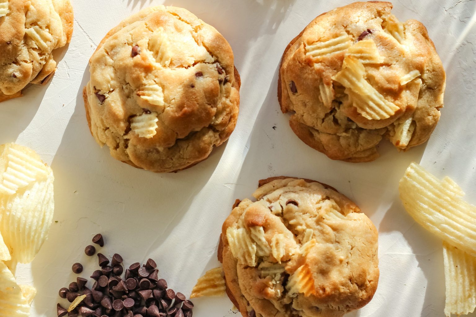 Toffee Potato Chip Chocolate Chip Cookies - Mozie