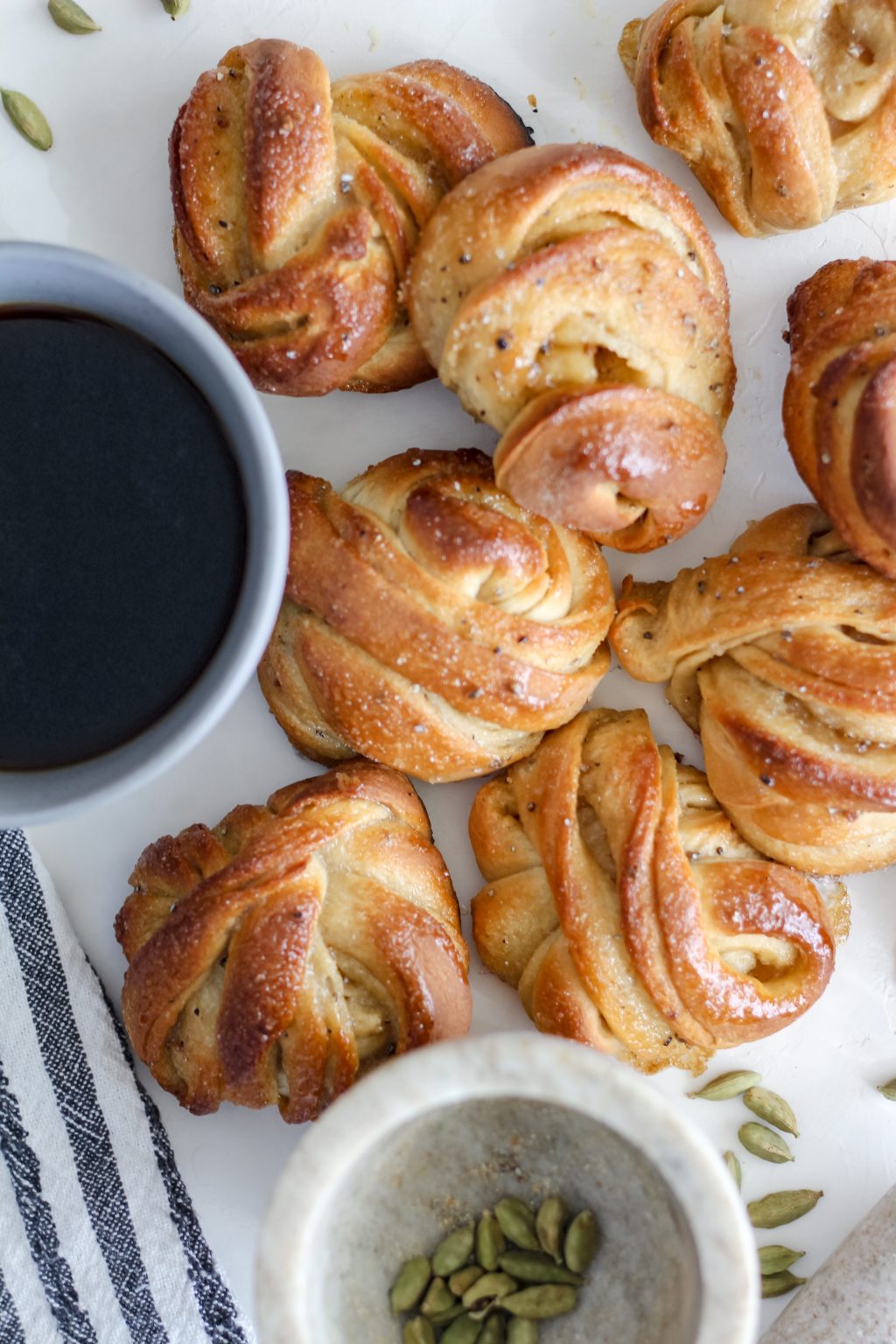 Swedish Cardamom Buns - Mozie