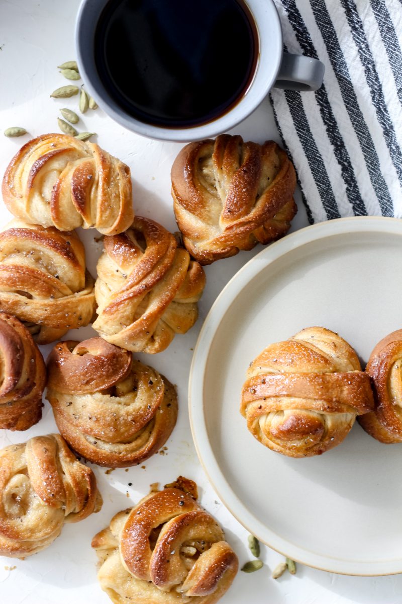 Swedish Cardamom Buns - Mozie