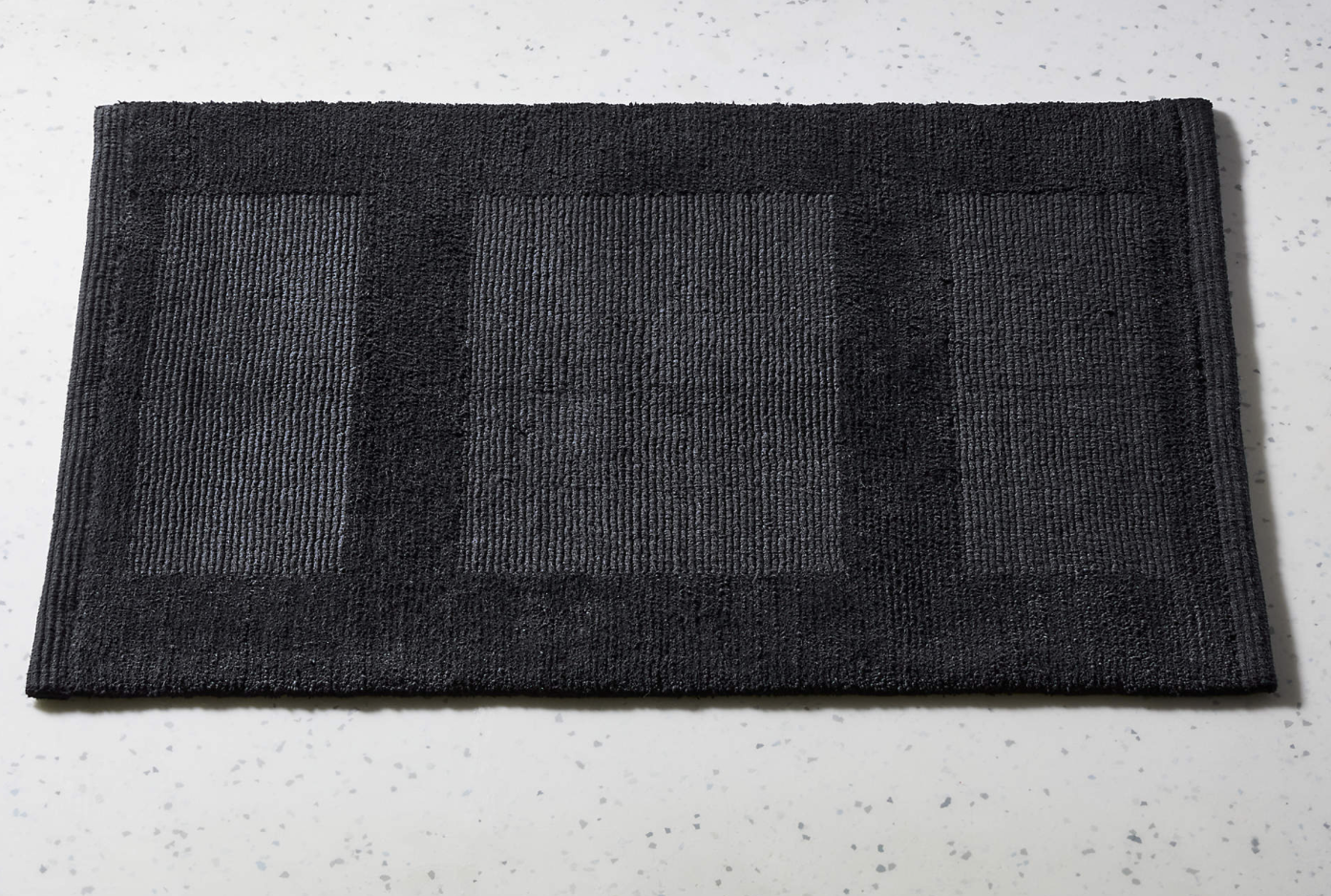 12 Best Modern Bath Mats to Elevate Your Bathroom - Mozie