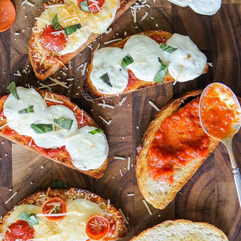 The Best Margherita Pizza Toast - Mozie