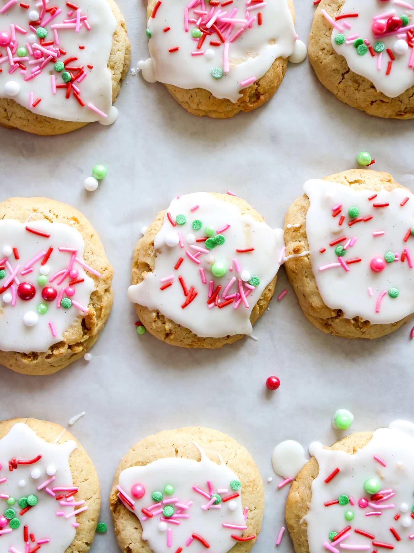 The Best Frosted Strawberry Pop Tart Cookies - Mozie