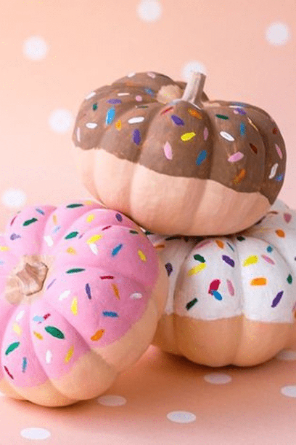 16 Mini Pumpkin Painting Ideas To Copy This Spooky Season - Mozie