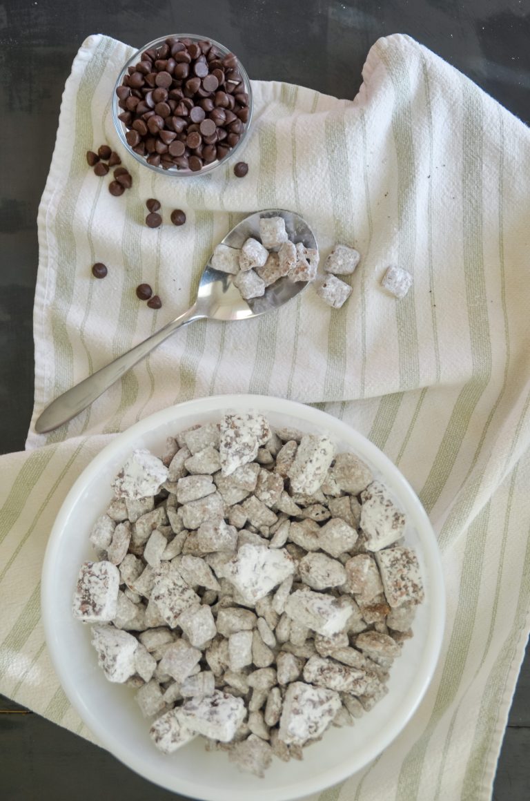 Snowy Winter Puppy Chow Snack Mix that Everyone Will Love - Mozie