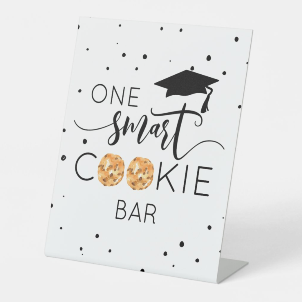 21 Unique College Graduation Party Ideas to Try - Mozie