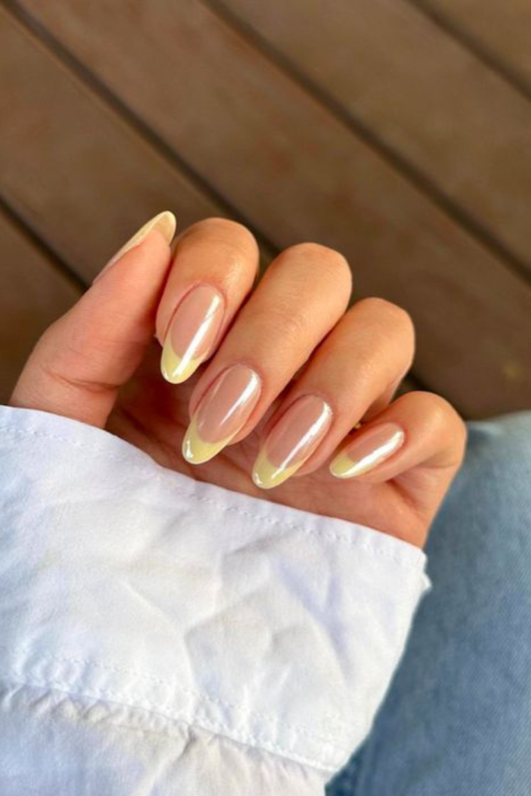 15 Colorful French Tip Nail Ideas for Spring - Mozie