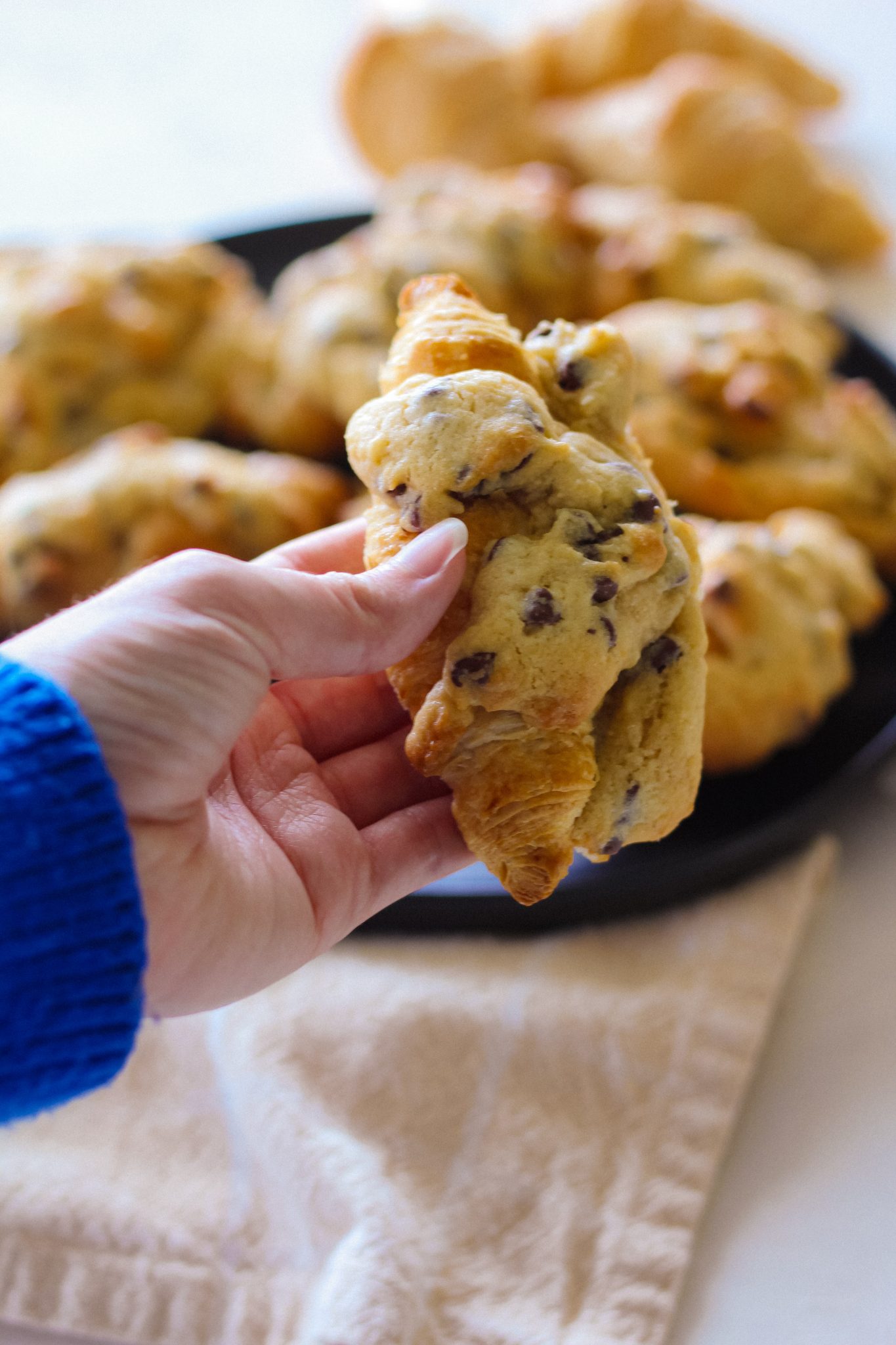 Mini Chocolate Chip Cookie Croissants (Le Crookie) - Mozie