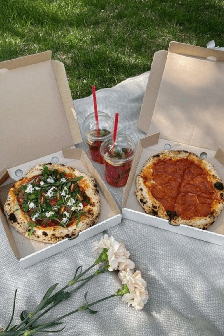 8 Summer Picnic Ideas to Make the Most of an Afternoon in the Park - Mozie