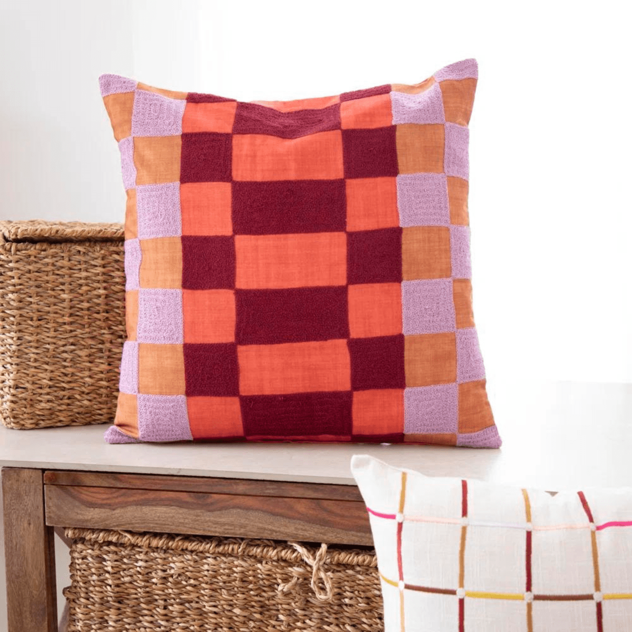 12 Easy Ways to Add Color to Your Living Room - Mozie