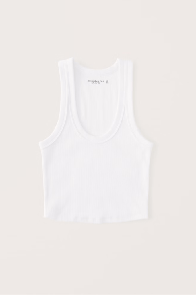 8 Back to School Outfits That'll Make You Feel Confident - Mozie