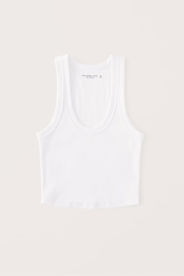 8 Back to School Outfits That'll Make You Feel Confident - Mozie