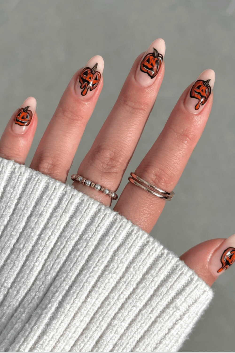 27 Cute Halloween Nail Ideas to Get Into the Spooky Spirit - Mozie