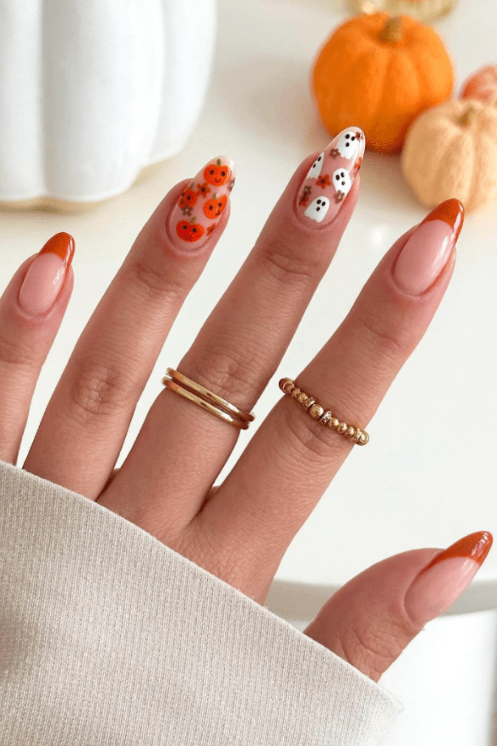 27 Cute Halloween Nail Ideas to Get Into the Spooky Spirit - Mozie