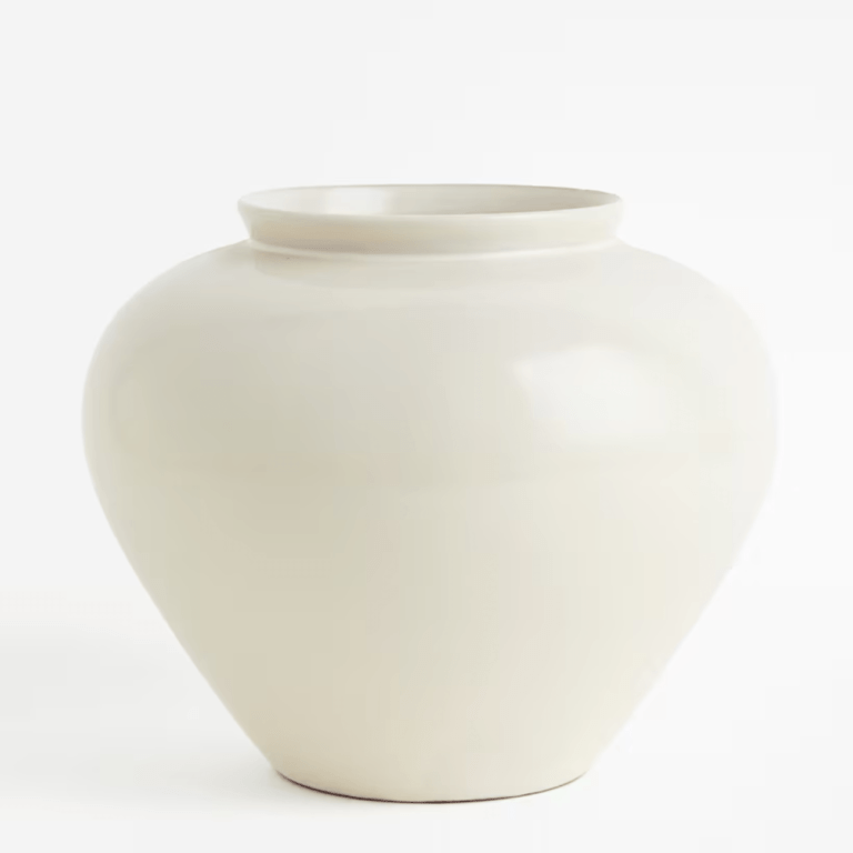 Fall Coffee Table Decor Essentials and How to Style Them - Mozie