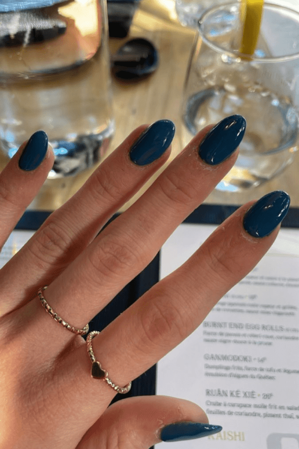 24 Warm and Cozy September Nail Ideas - Mozie