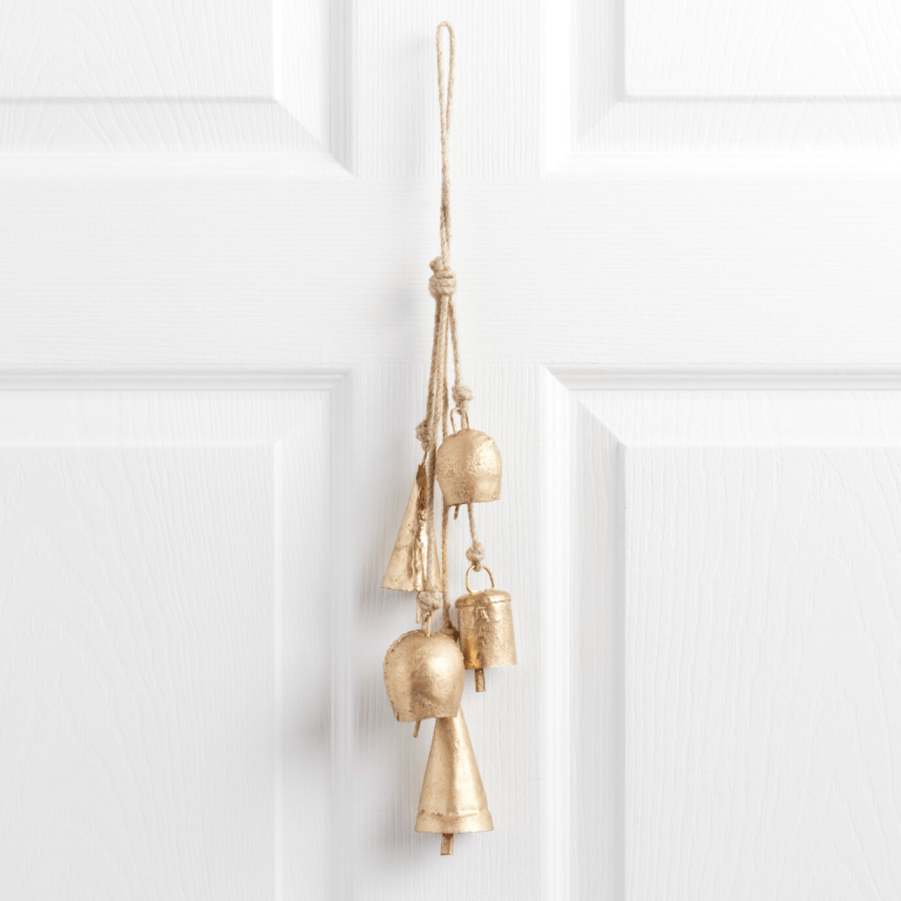 12 Christmas Front Porch Decor Ideas to Try This Year - Mozie