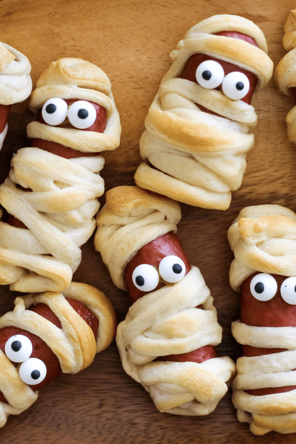 16 Easy Halloween Party Foods for a Spook-tacular Event - Mozie