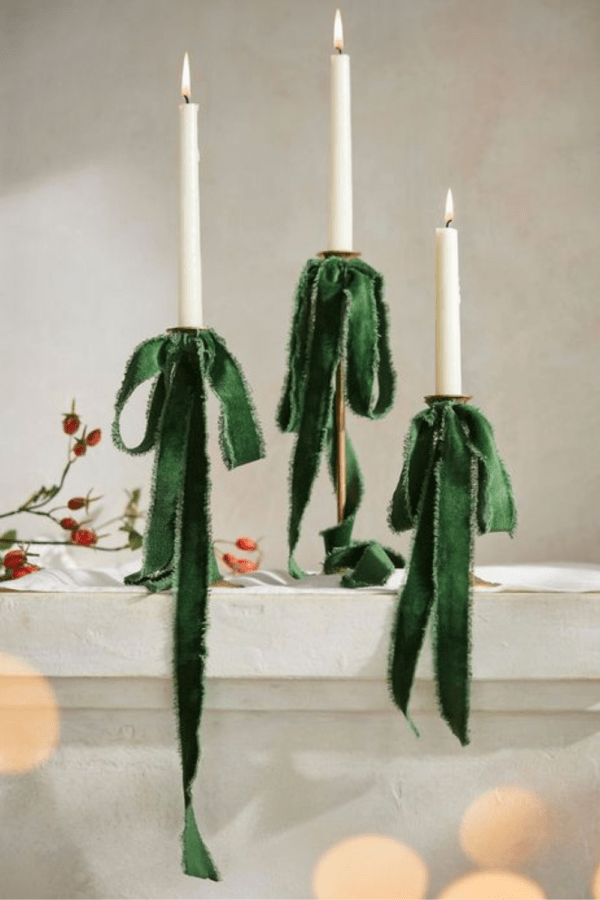 8 Ways to Use Ribbon to Decorate for the Holidays - Mozie