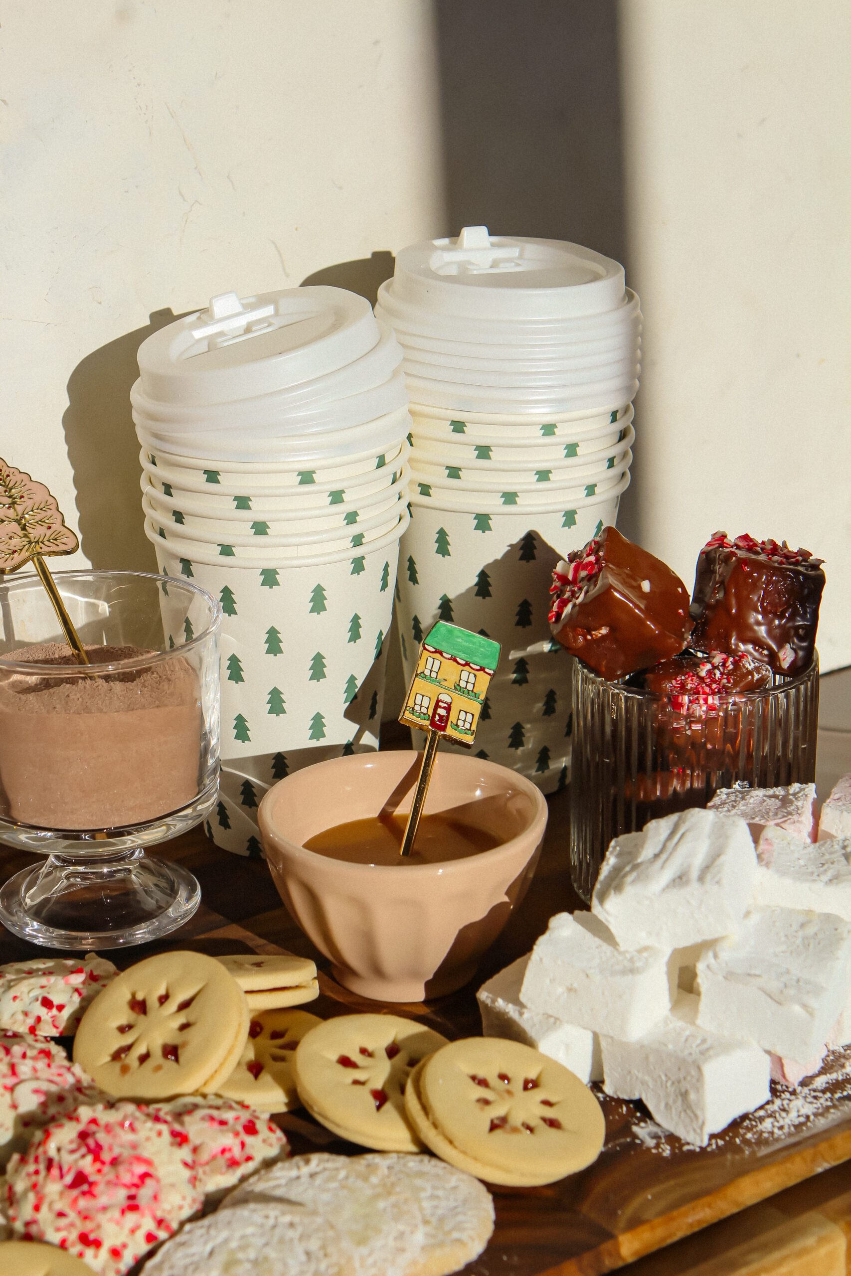 How to Make a Hot Cocoa Bar for a Cozy Holiday Party - Mozie