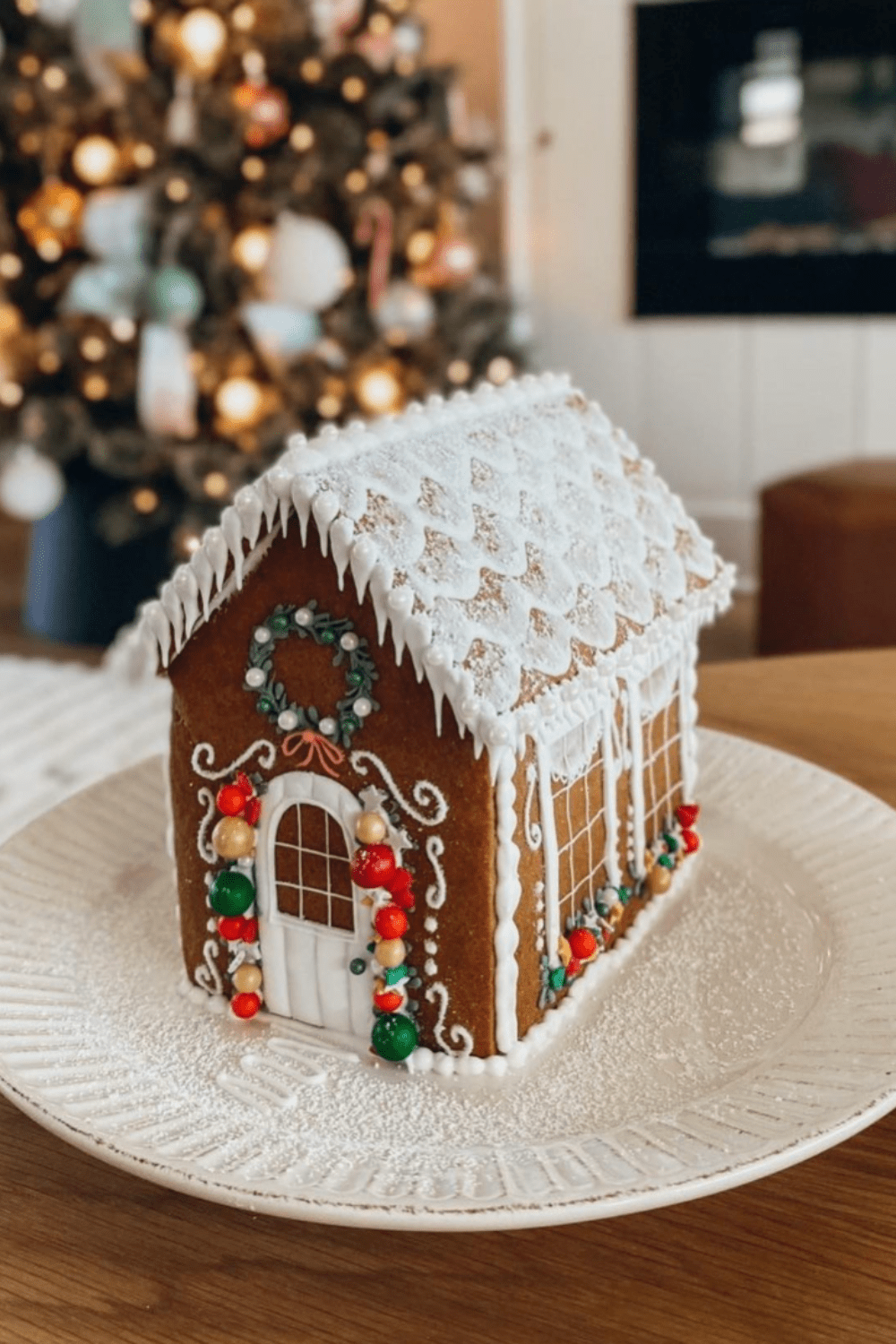 18 Adorable Gingerbread House Ideas That Are Holiday Perfection - Mozie