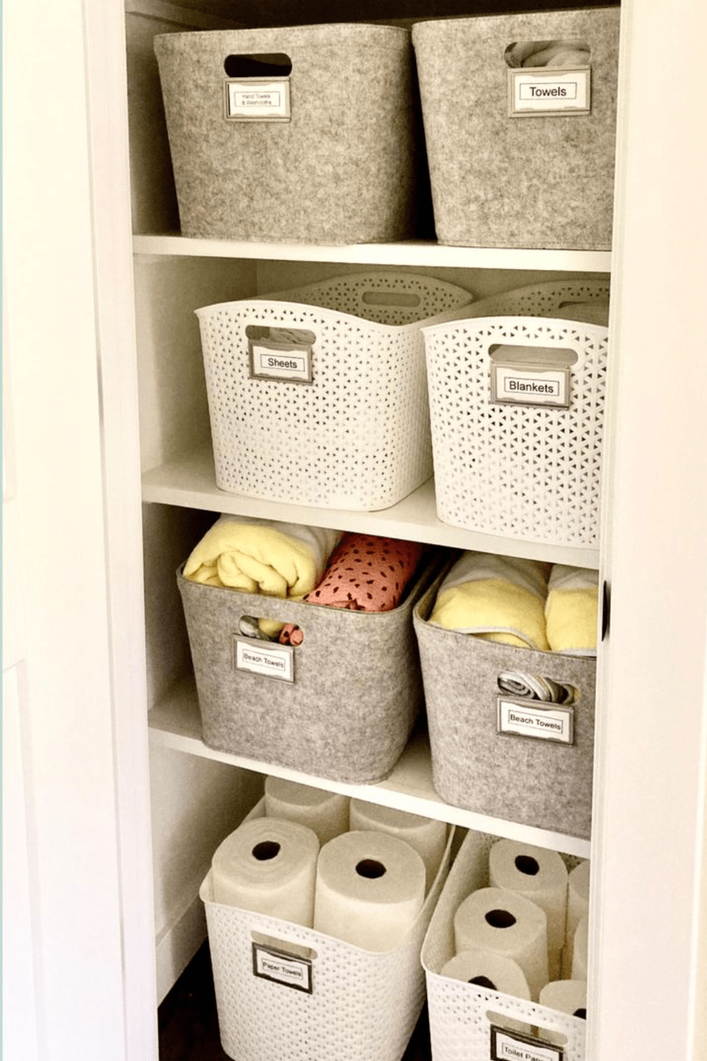 9 Genius Linen Closet Organization Ideas to Tidy Up Your Space - Mozie