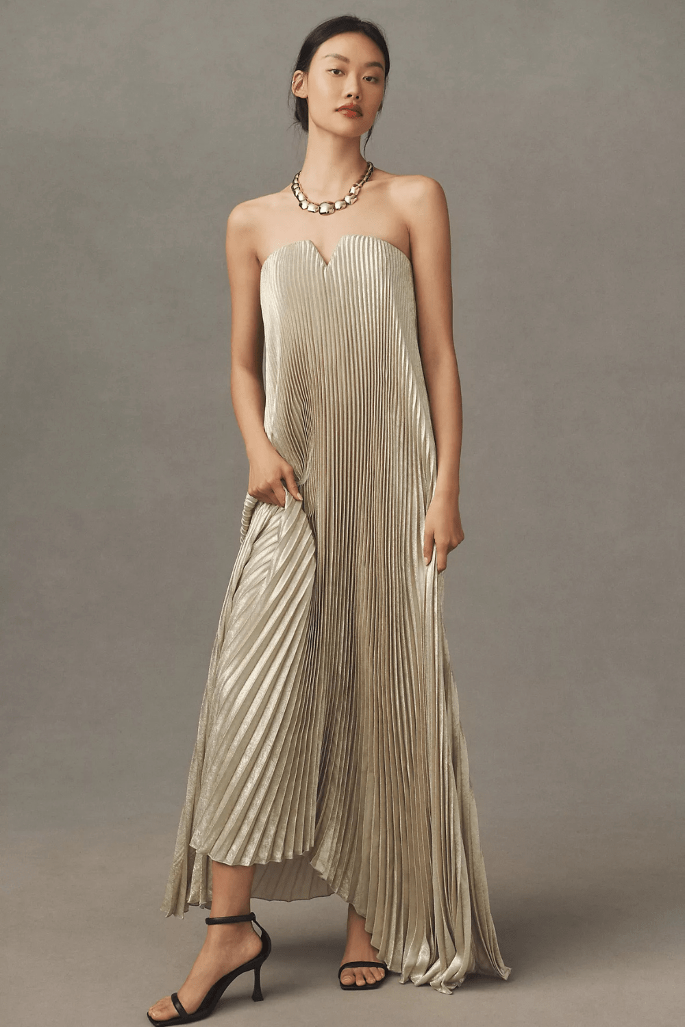 18 Chic New Year's Eve Dresses to Impress