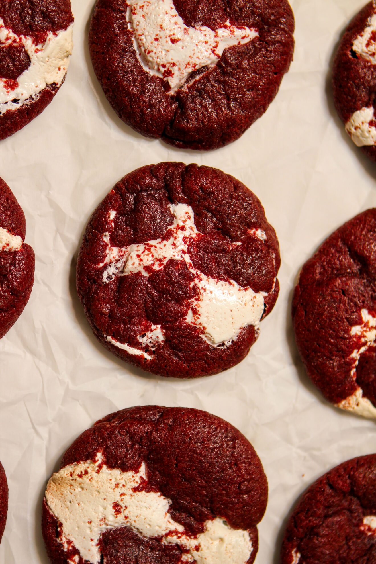 Red Velvet Marshmallow Cookies - Mozie