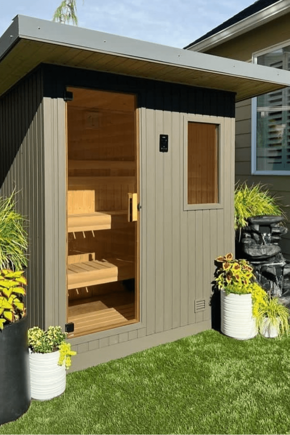 12 Small Backyard Designs to Create an Outdoor Oasis - Mozie