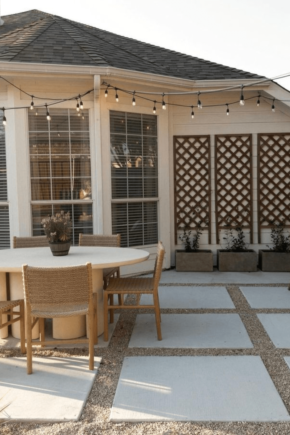 12 Small Backyard Designs to Create an Outdoor Oasis - Mozie