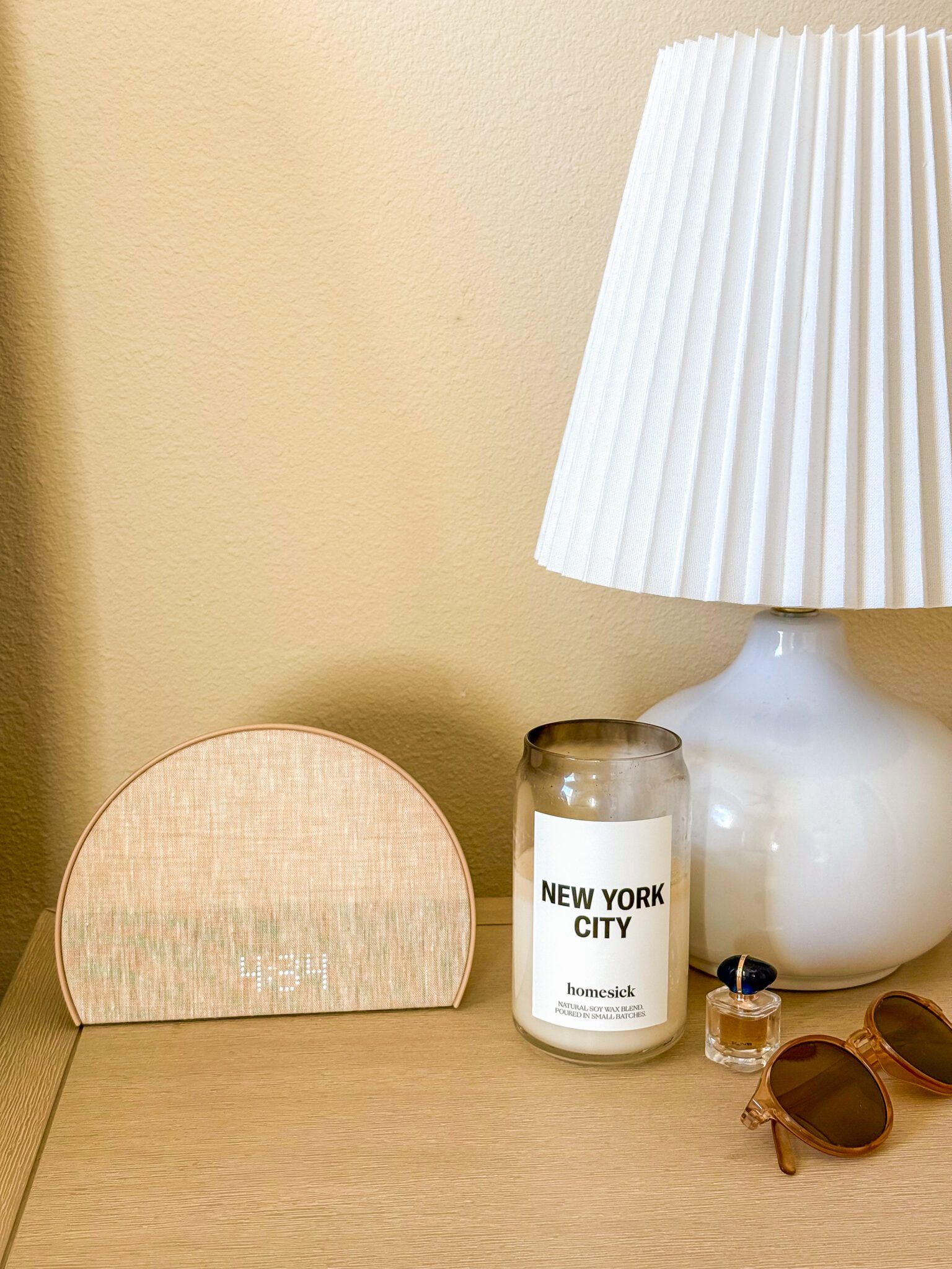 Hatch Alarm Clock Review - Mozie