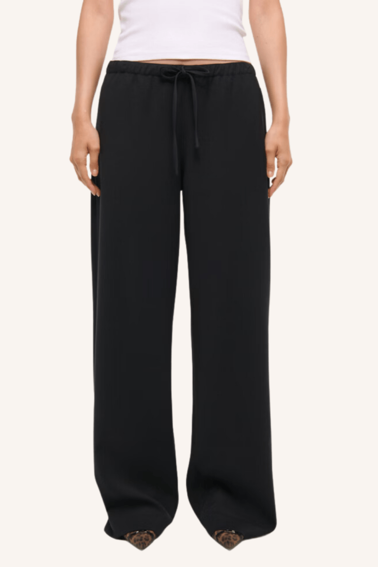 Spring Pants We’re Wearing Besides Jeans This Season - Mozie
