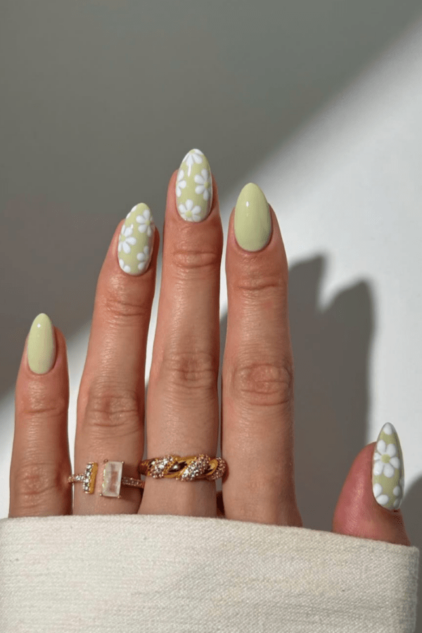 24 Super Cute April Nail Ideas That Are Perfect for Spring - Mozie