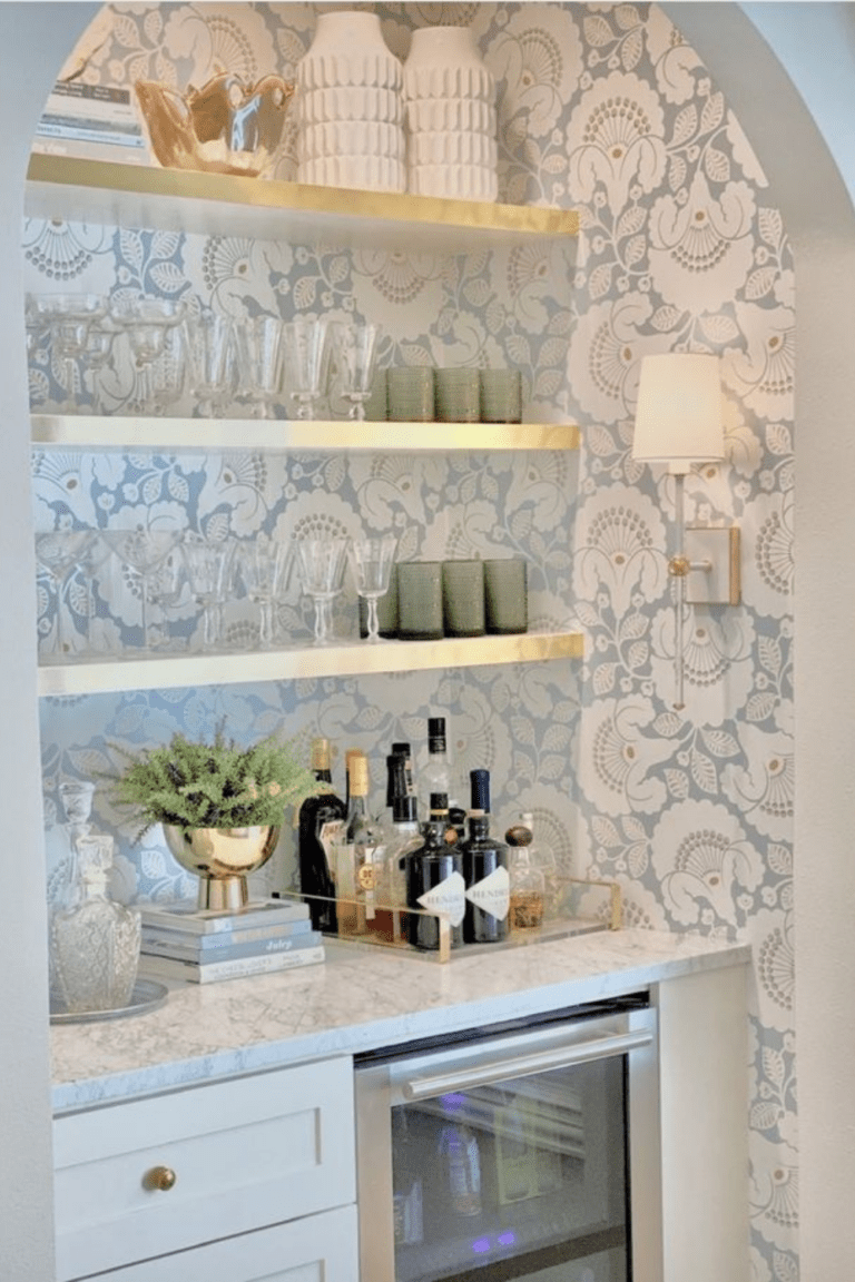 14 Built-In Bar Nooks That’ll Level Up Entertaining At Home - Mozie