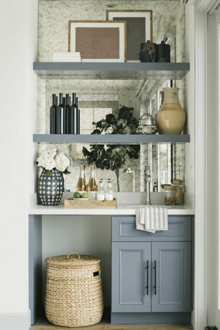 14 Built-In Bar Nooks That’ll Level Up Entertaining At Home - Mozie