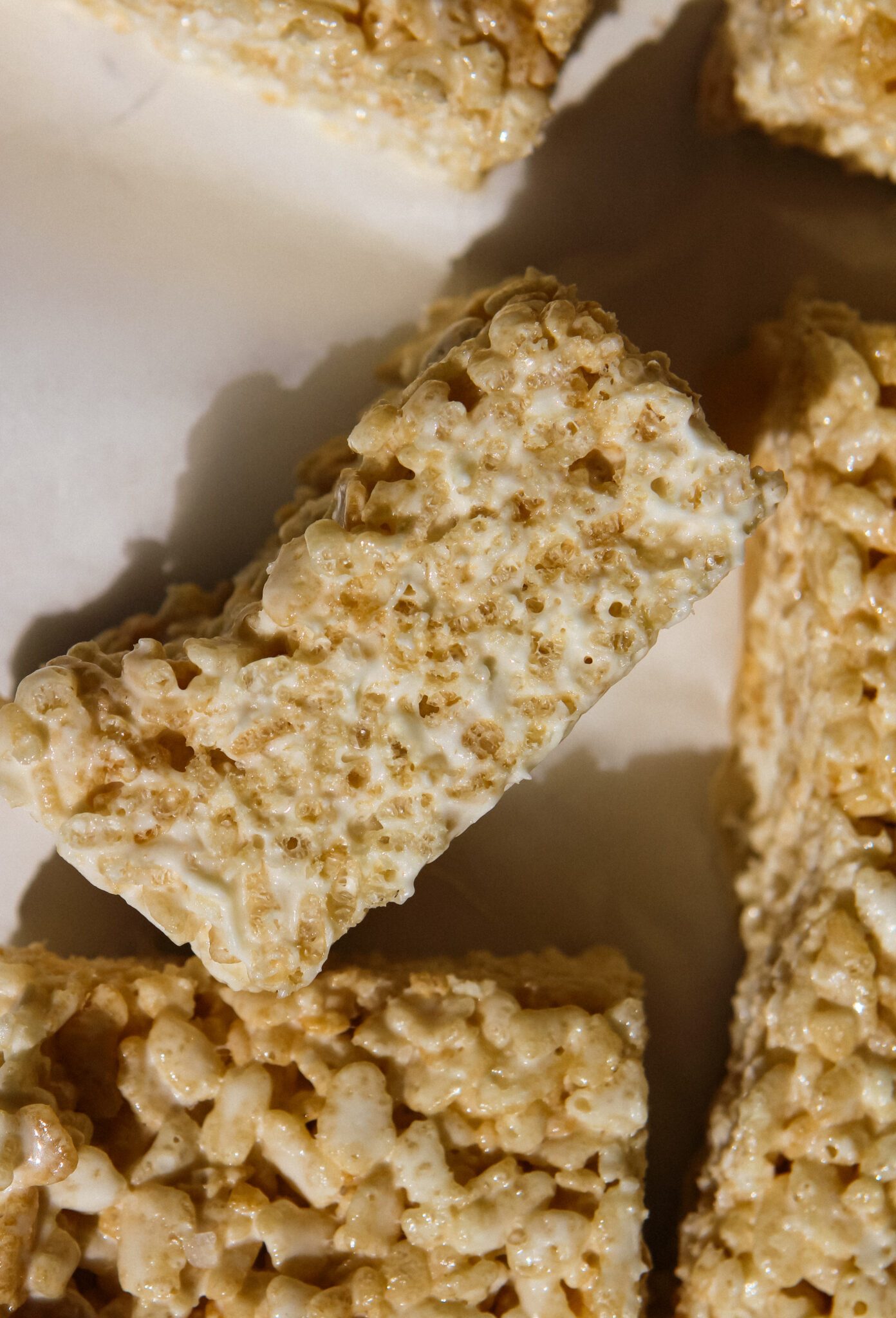 Super Gooey Rice Krispies Treats - Mozie