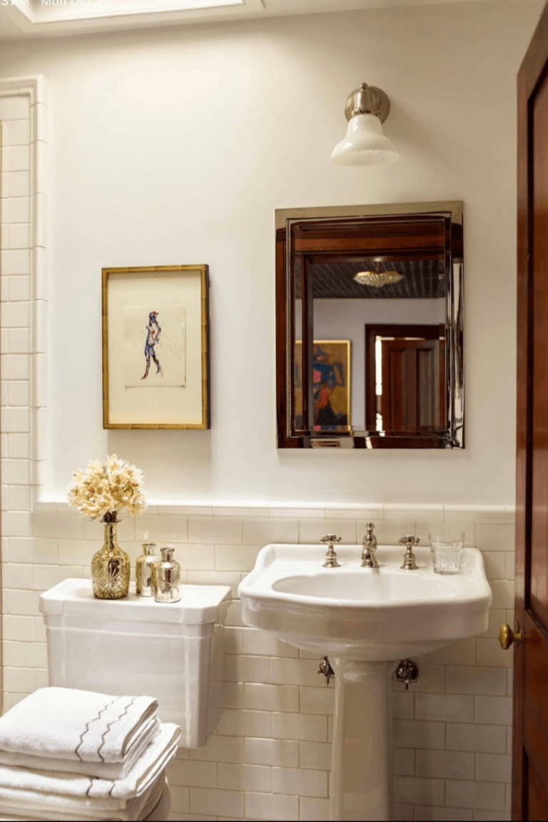 18 Creative Ways to Decorate the Space Above Your Toilet - Mozie